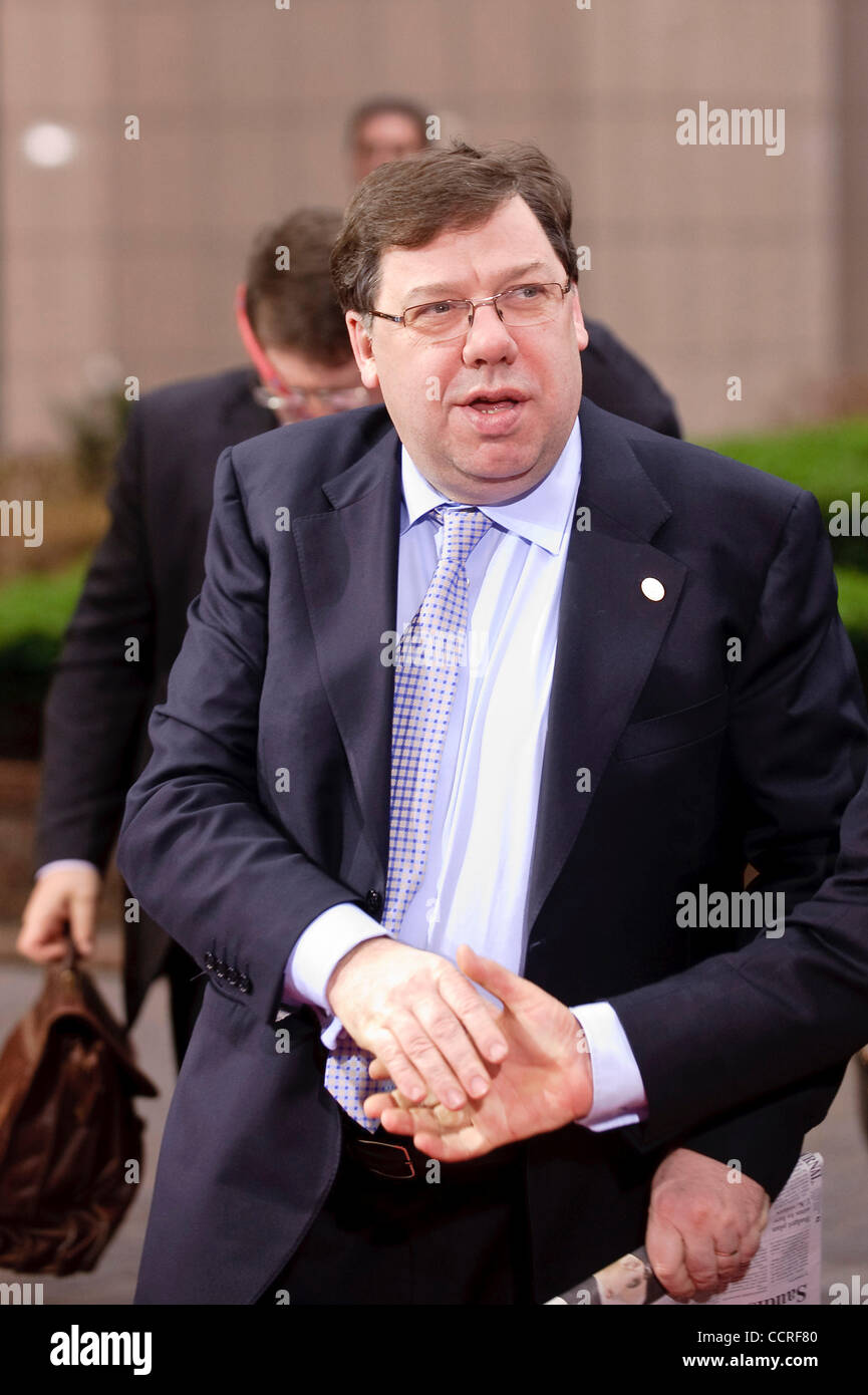 Irish Prime Minister Brian Cowen arrives for EU summit in Brussels ...
