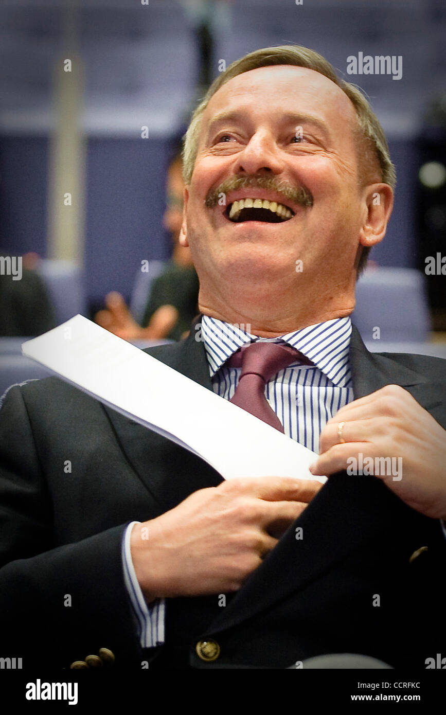 European airspace hi-res stock photography and images - Alamy