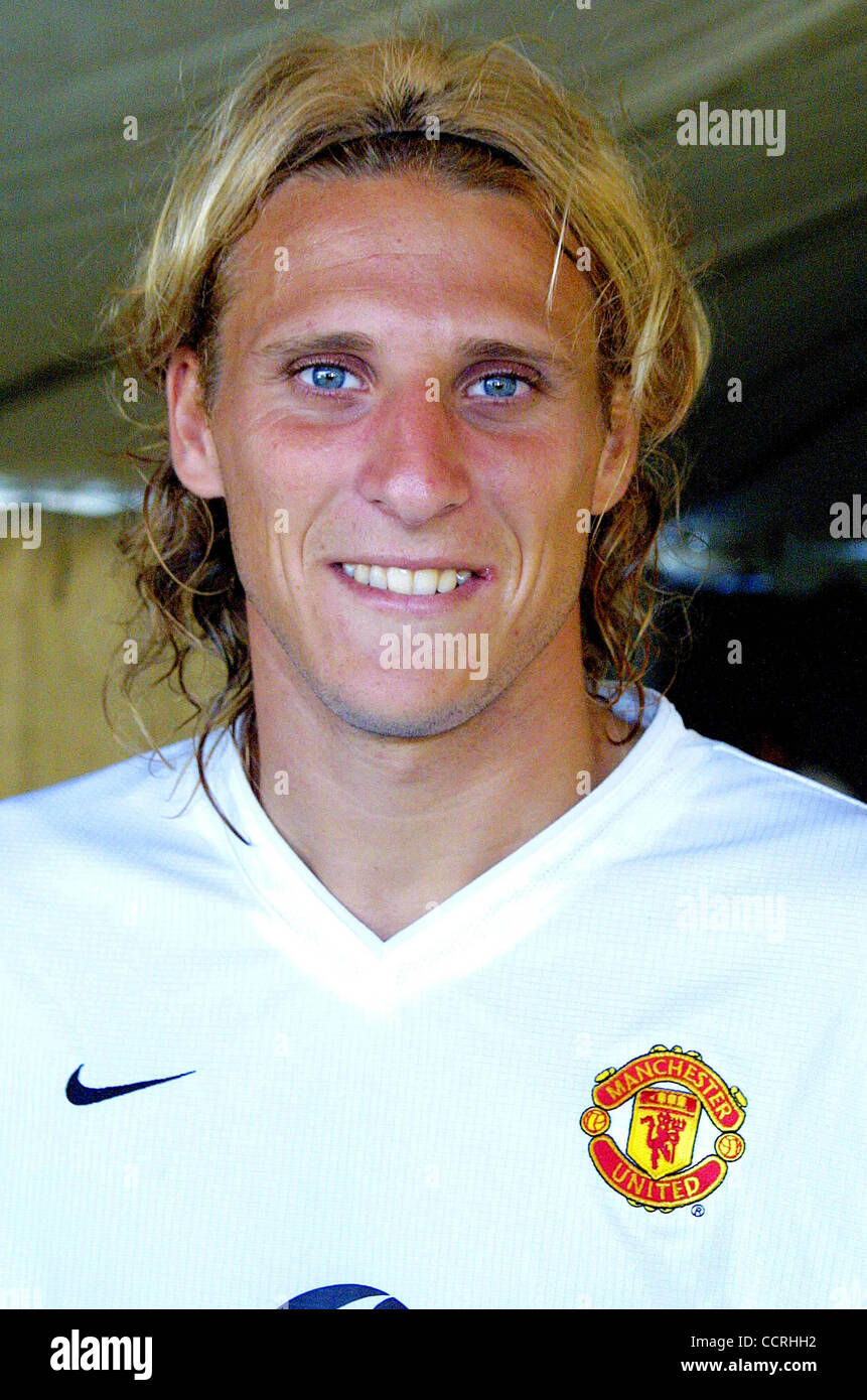 Forlán manchester united hi-res stock photography and images - Alamy