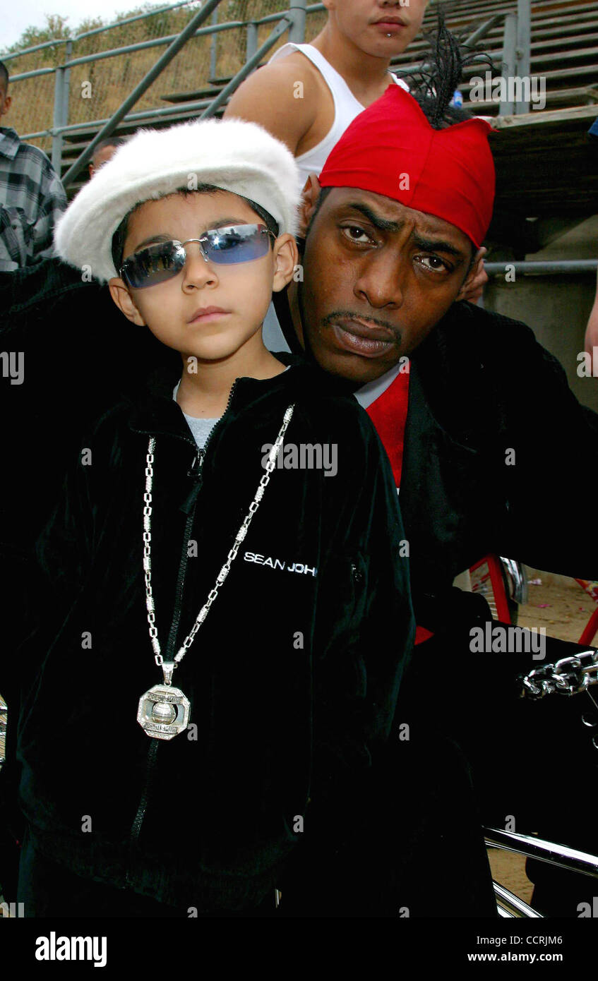 Nov. 9, 2003 - Hollywood, California, U.S. - I8130CHW.CHILDREN UNITING ...