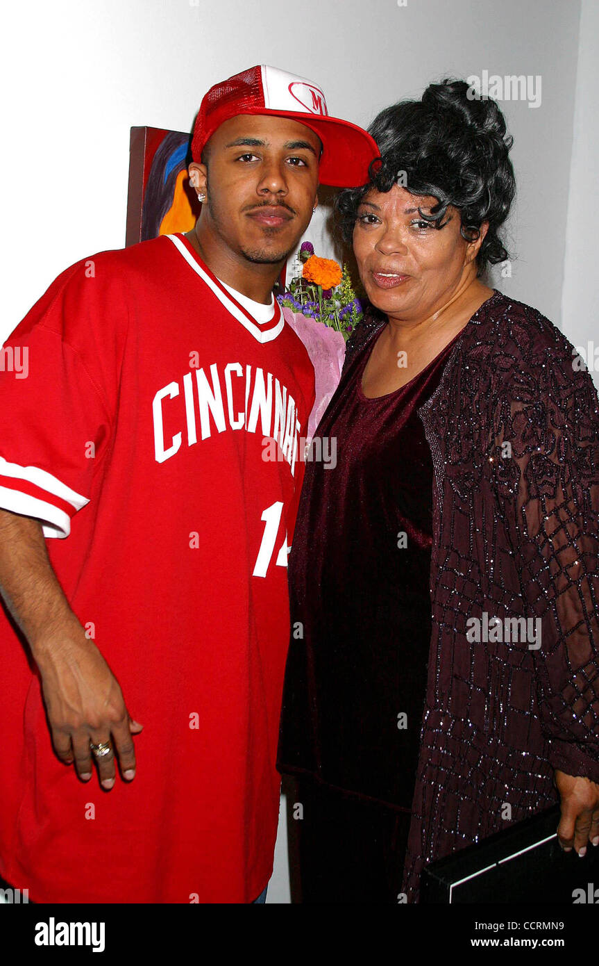 Oct. 12, 2003 - Hollywood, California, U.S. - I8052CHW .''IRENE '' THE ...