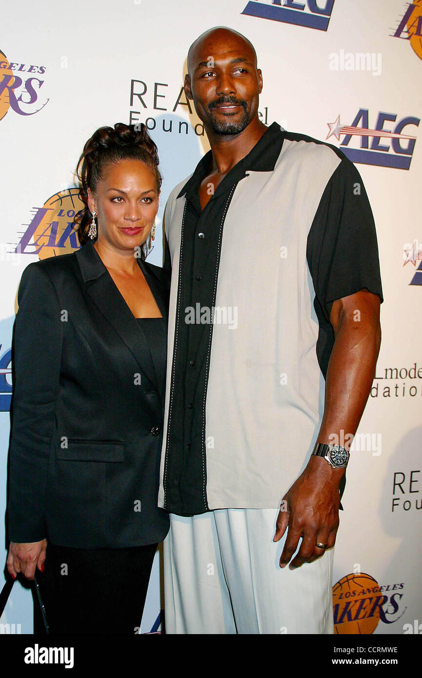 Karl malone hi-res stock photography and images - Alamy