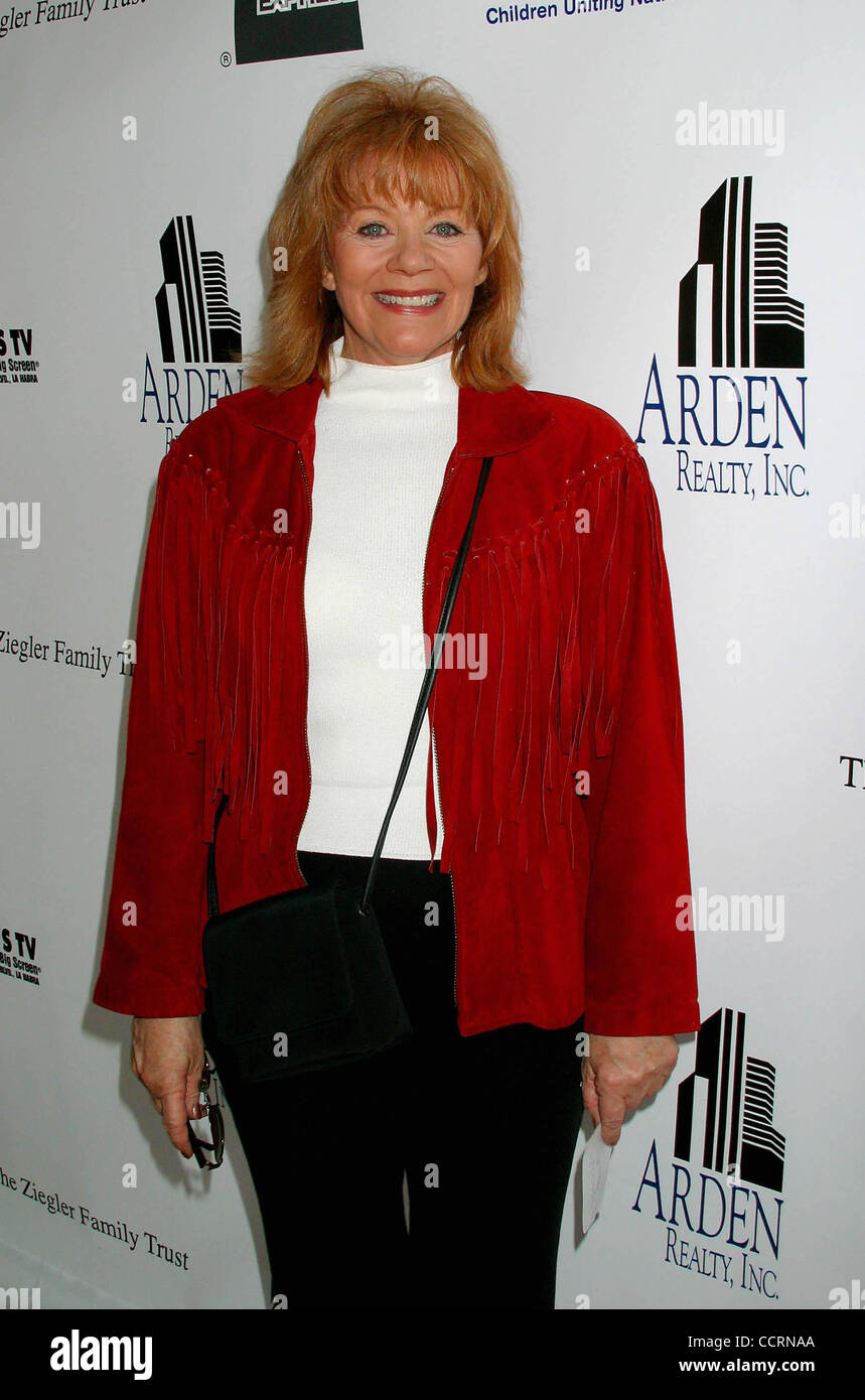 Nov. 9, 2003 - Hollywood, California, U.S. - I8130CHW.CHILDREN UNITING ...