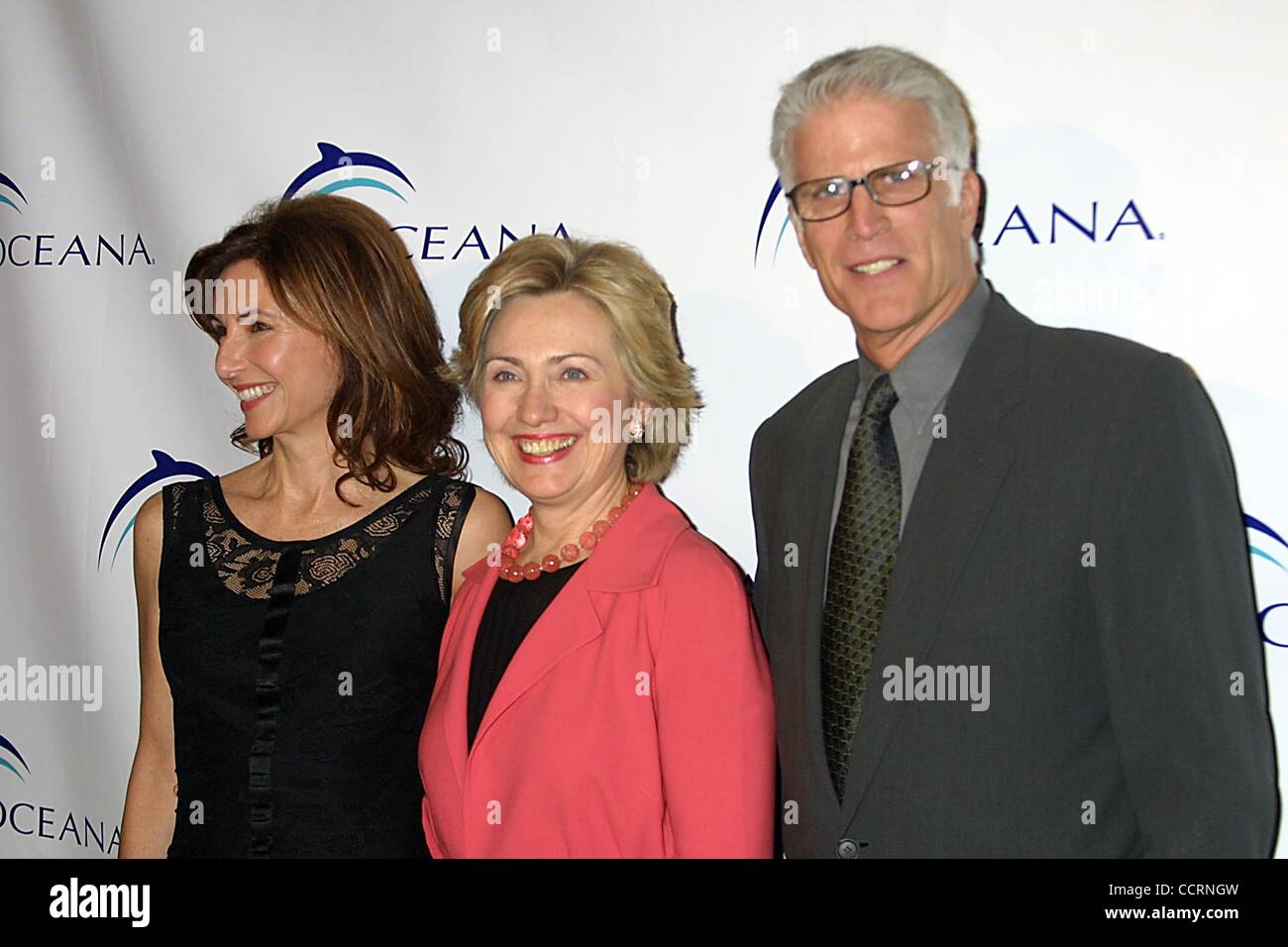 Dec. 3, 2003 - Hollywood, California, U.S. - I8134CHW.1ST ANNUAL OCEANA ...