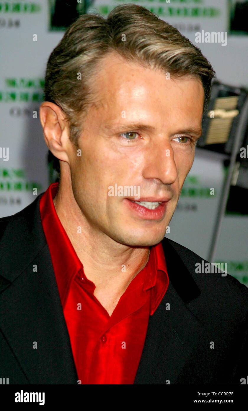 Oct. 8, 2003 - Hollywood, California, U.S. - I7930CHW .THE MATRIX ...