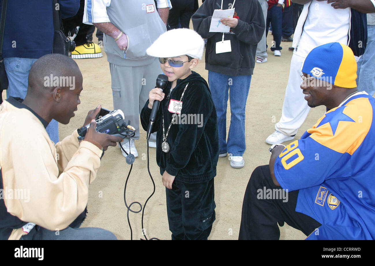 Nov. 9, 2003 - Hollywood, California, U.S. - I8130CHW.CHILDREN UNITING ...