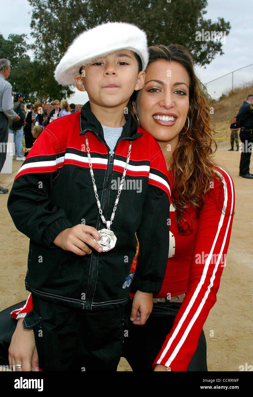 Nov. 9, 2003 - Hollywood, California, U.S. - I8130CHW.CHILDREN UNITING ...
