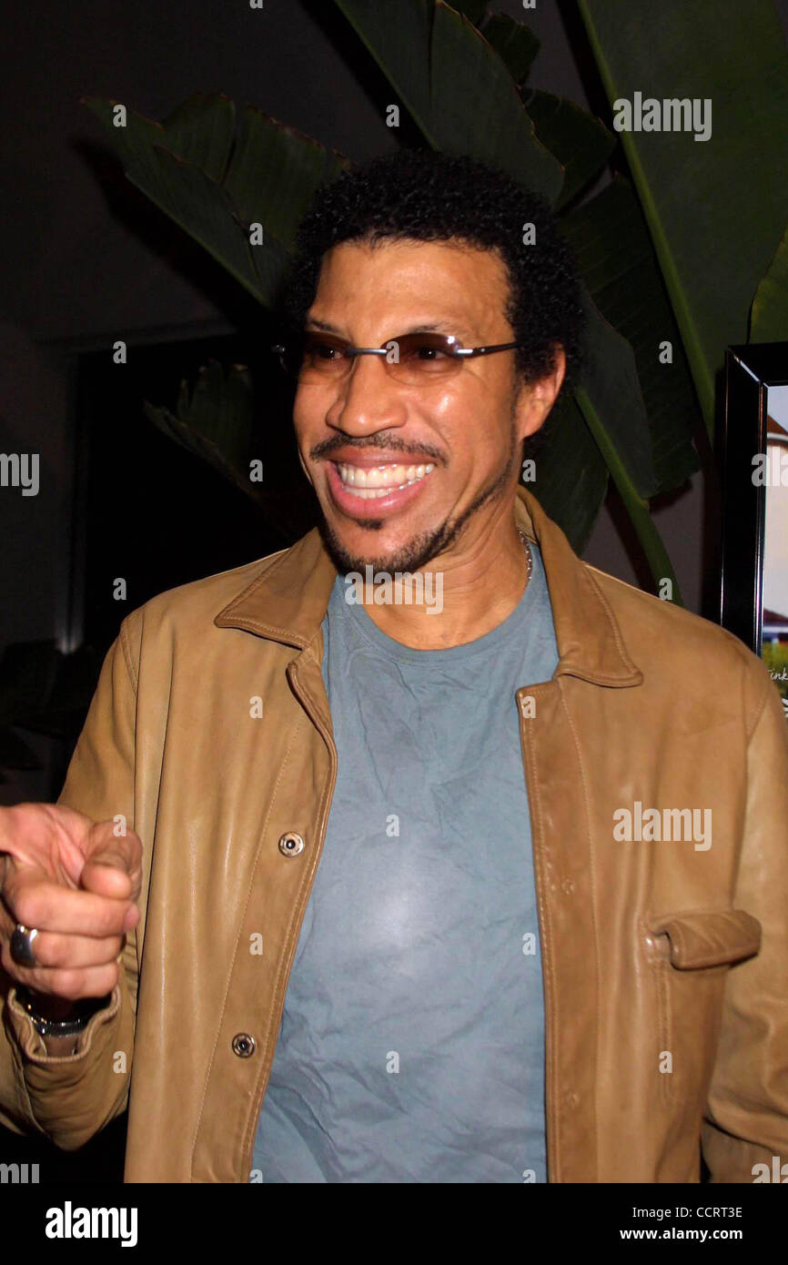 Dec. 2, 2003 - Hollywood, California, U.S. - I8233CHW.THE SIMPLE LIFE ...