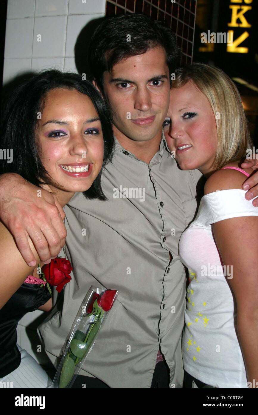 Apr. 25, 2003 - Hollywood, California, U.S. - I7567CHW.BIRTHDAY PARTY ...
