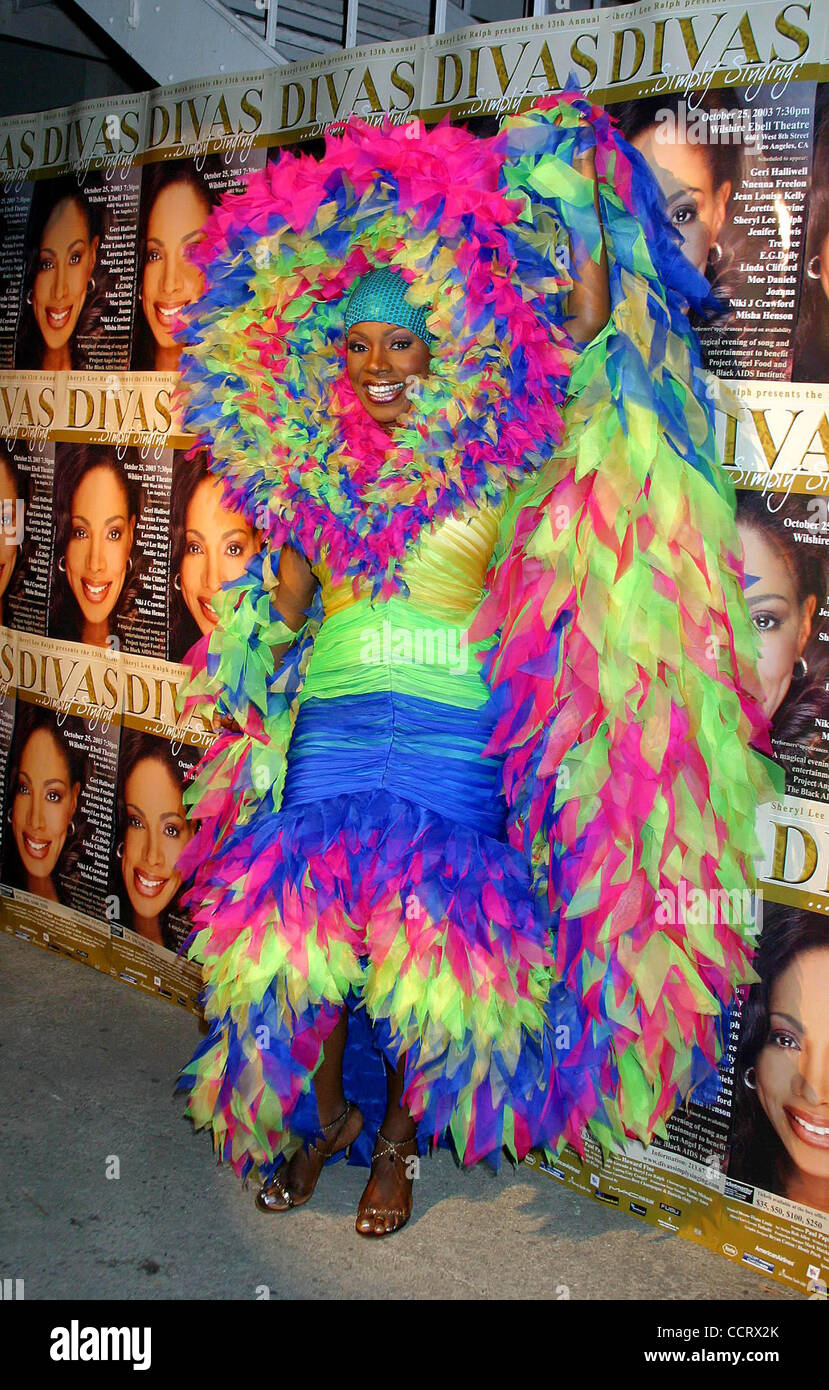 Oct. 25, 2003 - Hollywood, California, U.S. - I8069CHW .13TH ANNUAL ...