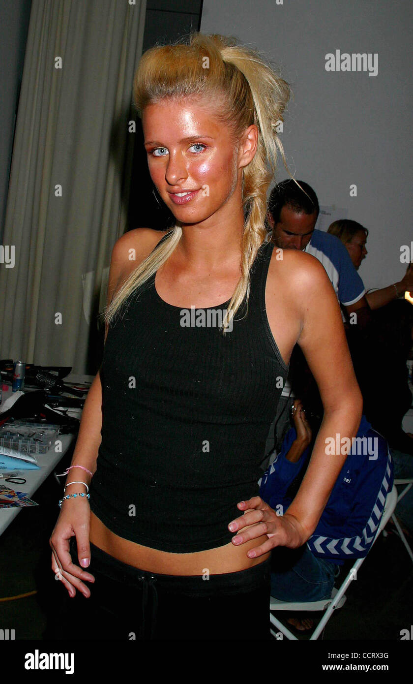 Oct. 27, 2003 - Hollywood, California, U.S. - I8113CHW .JOHN SAKALIS ...