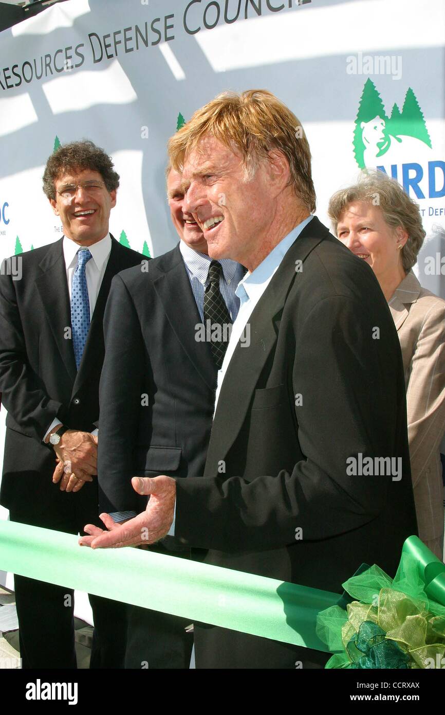 Robert Redford Building Stock Photos & Robert Redford Building Stock ...