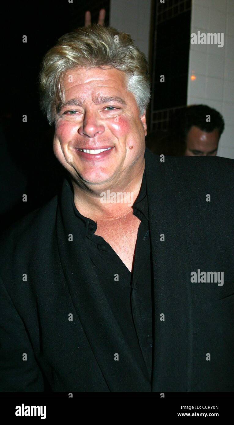 Apr. 25, 2003 - Hollywood, California, U.S. - I7567CHW.BIRTHDAY PARTY ...