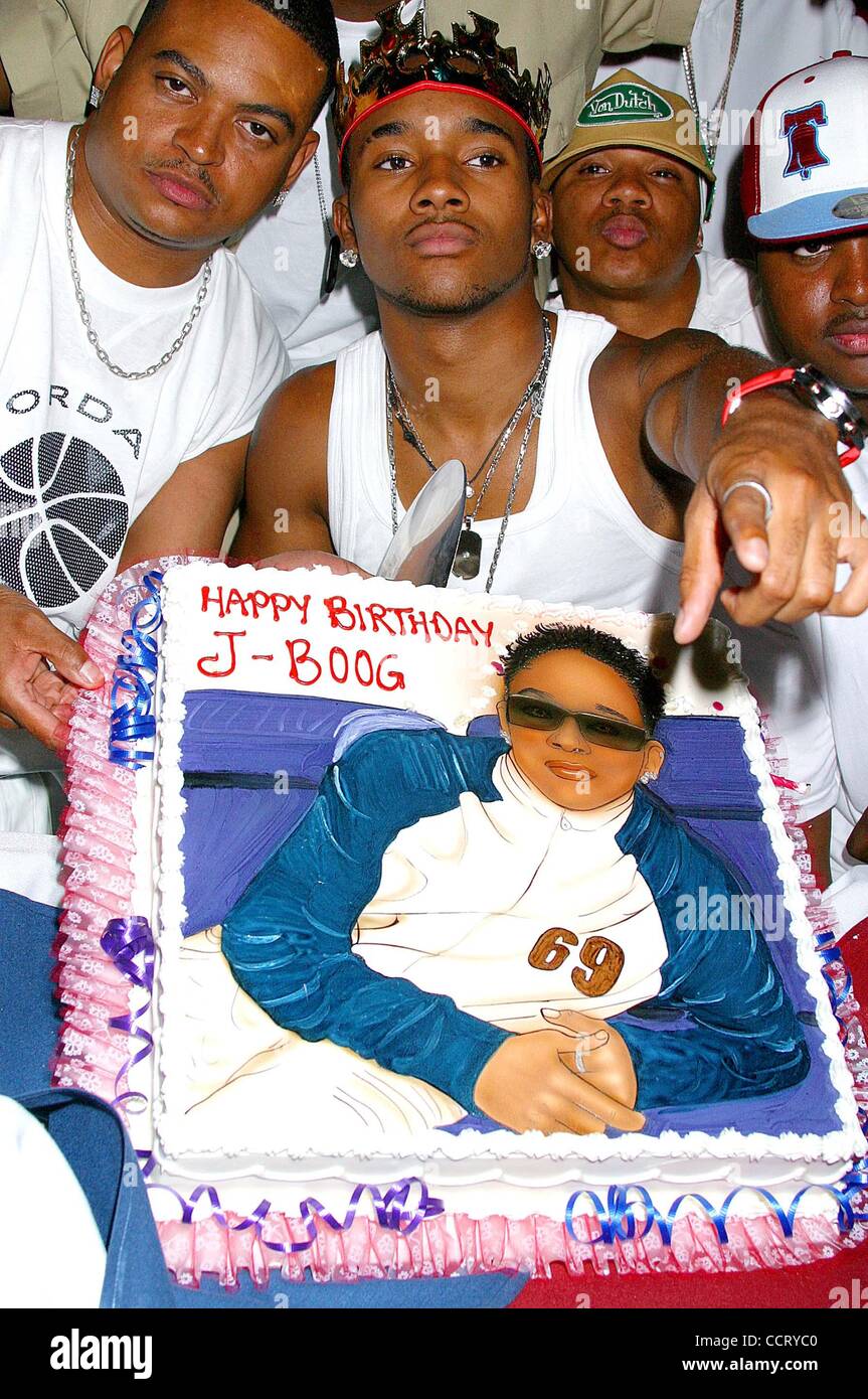 Aug. 14, 2003 - Hollywood, California, U.S. - I7863CHW - .SURPRISE ...