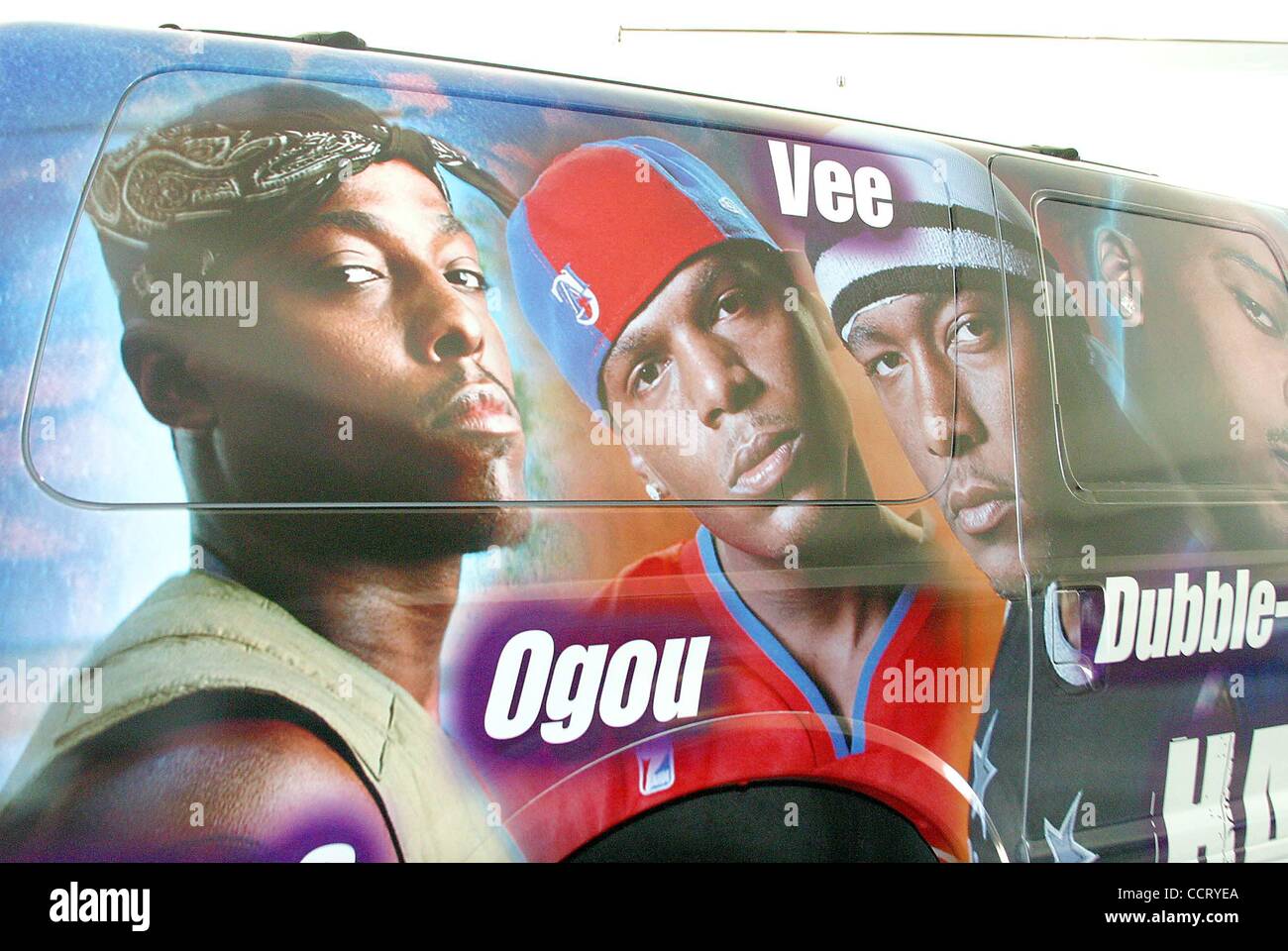 Sept. 25, 2003 - Hollywood, California, U.S. - I7916CHW - .EXCLUSIVE ...