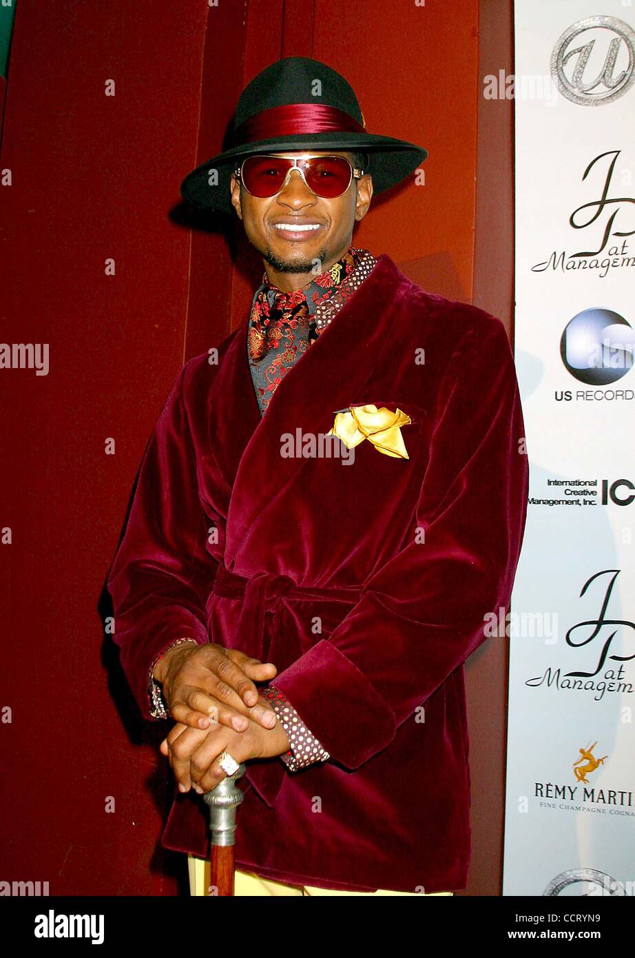 Usher 2003 hi-res stock photography and images - Alamy