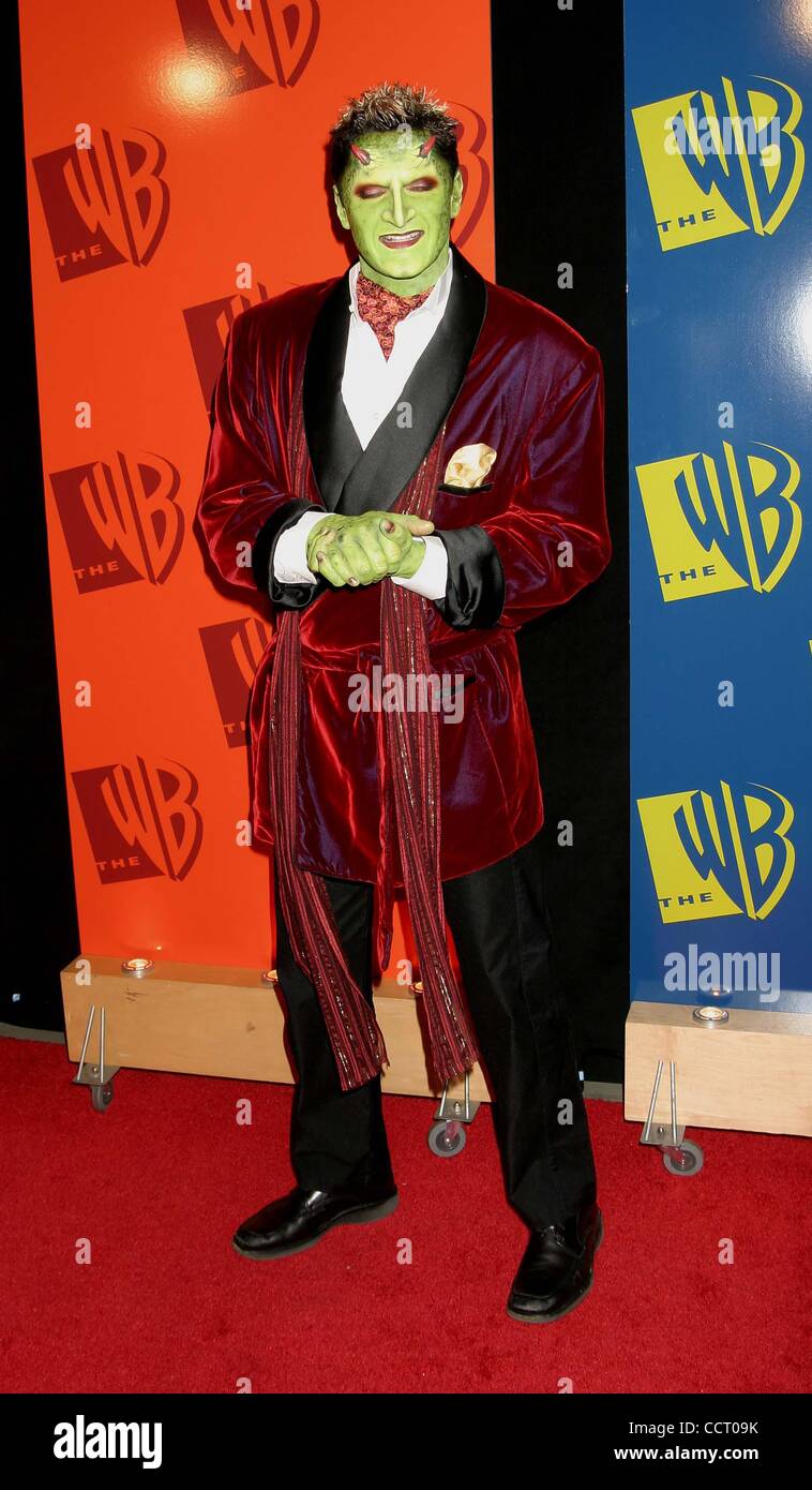 Jan. 13, 2004 - Hollywood, California, U.S. - K34861EG.WB NETWORK 2004 ...