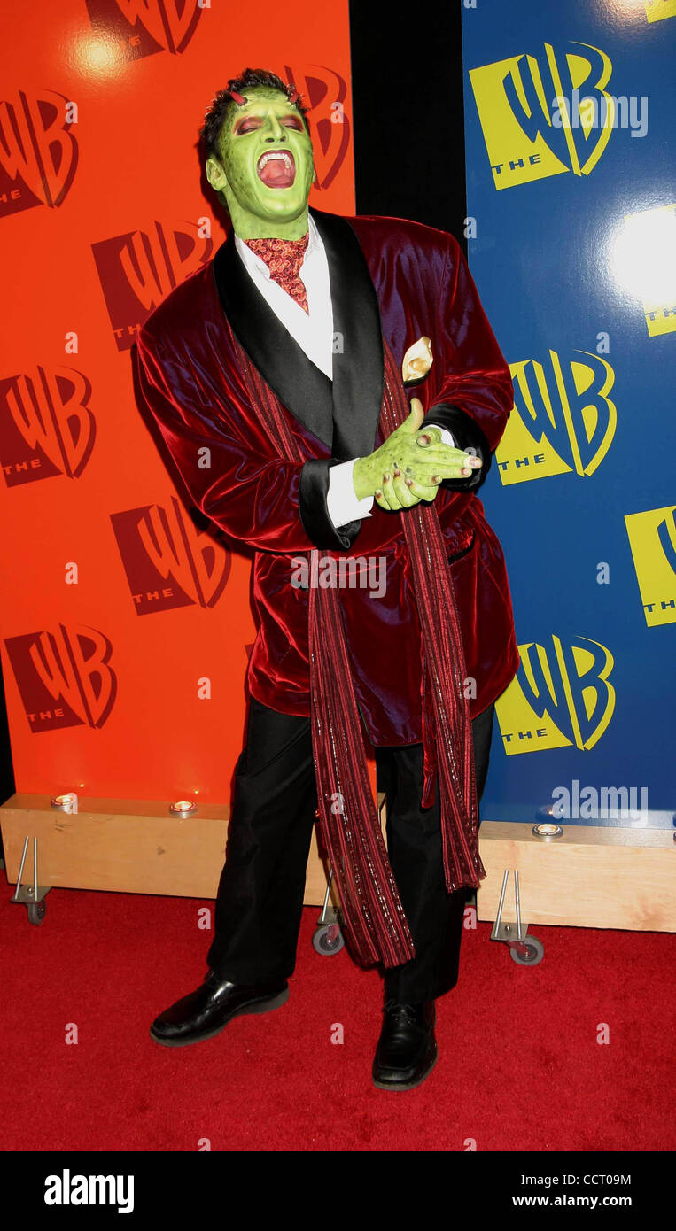 Jan. 13, 2004 - Hollywood, California, U.S. - K34861EG.WB NETWORK 2004 ...