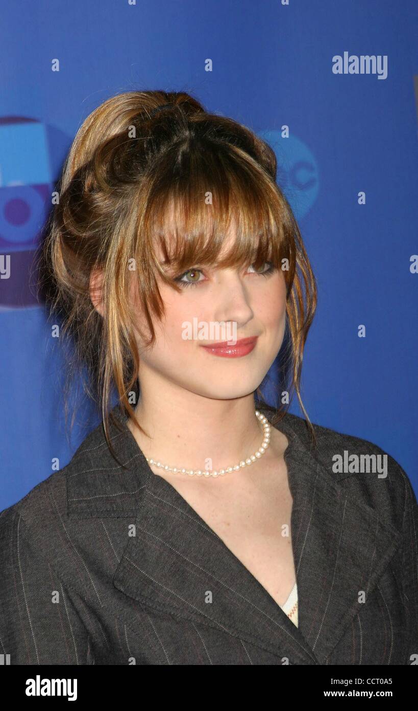 Jan. 15, 2004 - Hollywood, California, U.S. - K34870EG.ABC WINTER PRESS ...