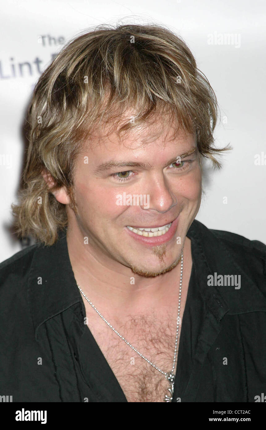 Apr. 28, 2004 - Hollywood, California, U.S. - K36612EG.THE LINT ROLLER ...