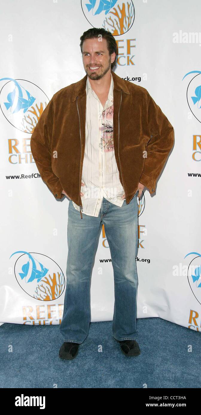 Sept. 30, 2004 - Hollywood, California, U.S. - K39600EG.REEF RESCUE ...