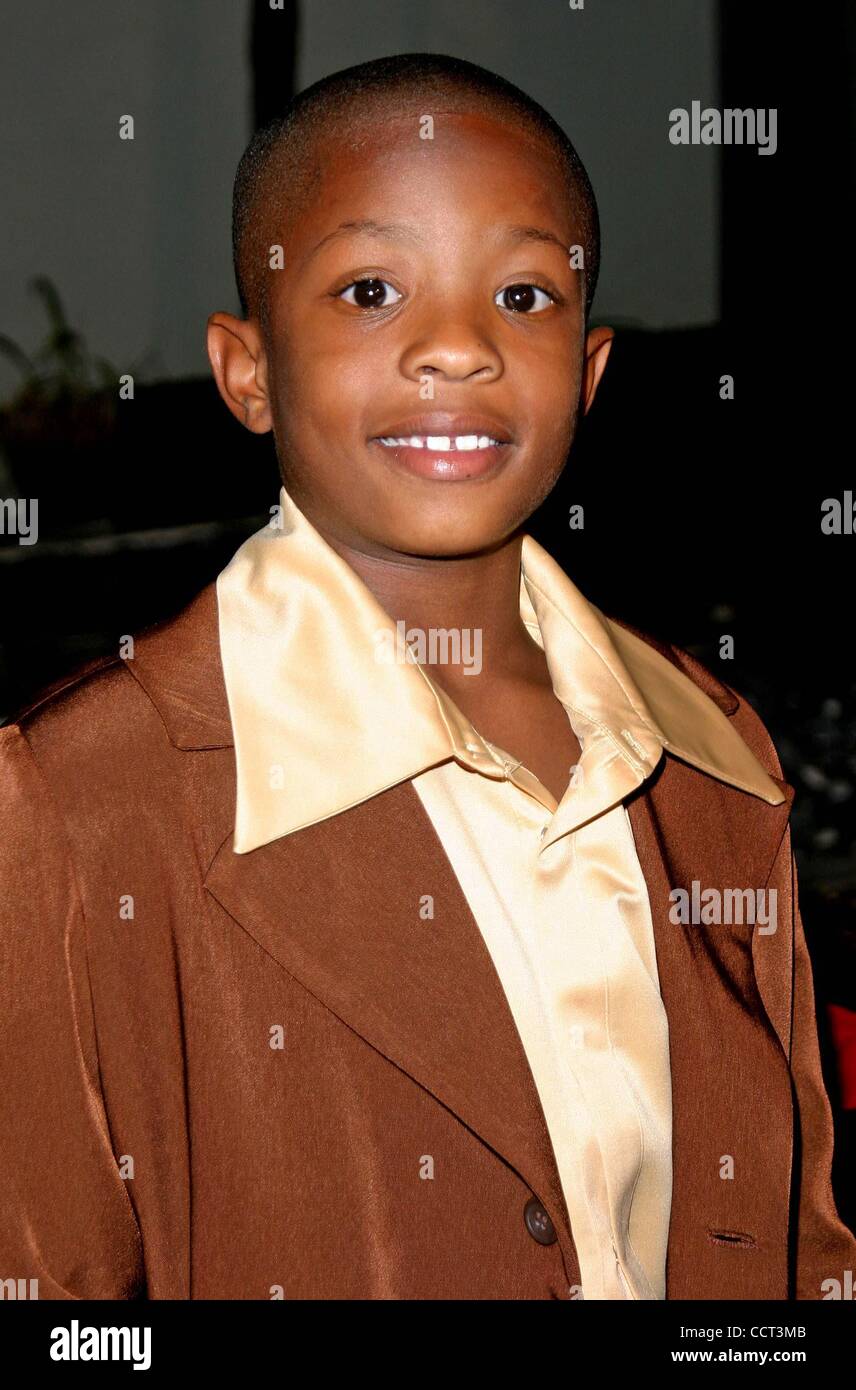 Oct. 19, 2004 - Hollywood, California, U.S. - K39831EG.RAY WORLD ...
