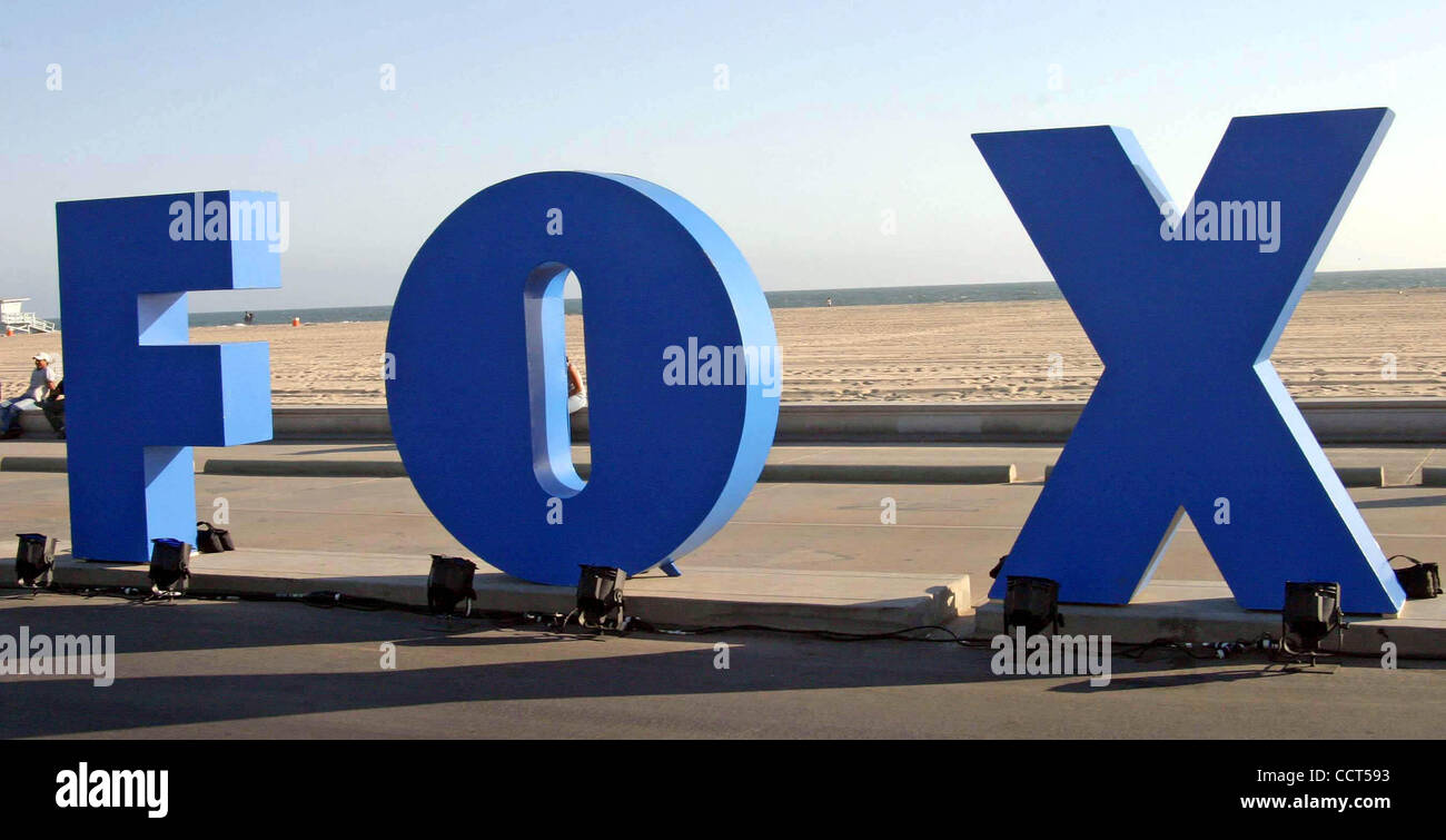 Fox network hi-res stock photography and images - Alamy
