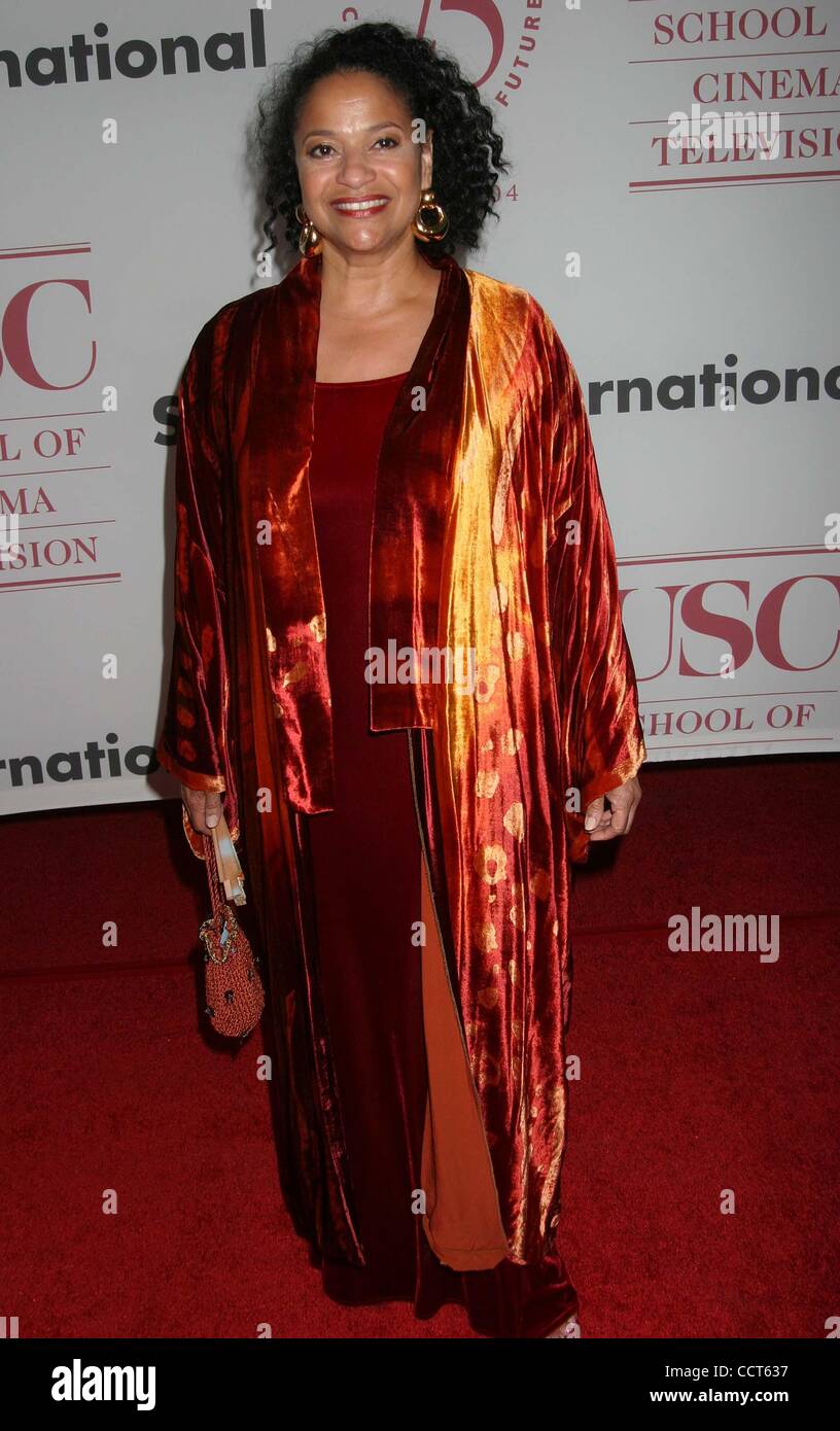 Sept. 27, 2004 - Hollywood, California, U.S. - K39446EG.75TH DIAMOND ...
