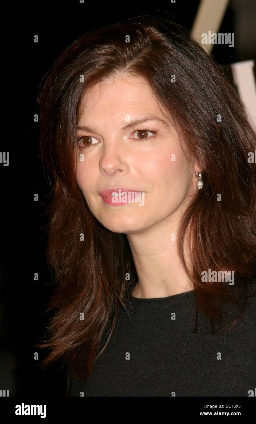 Feb. 23, 2004 - Hollywood, California, U.S. - K35584EG.WORLD PREMIERE ...