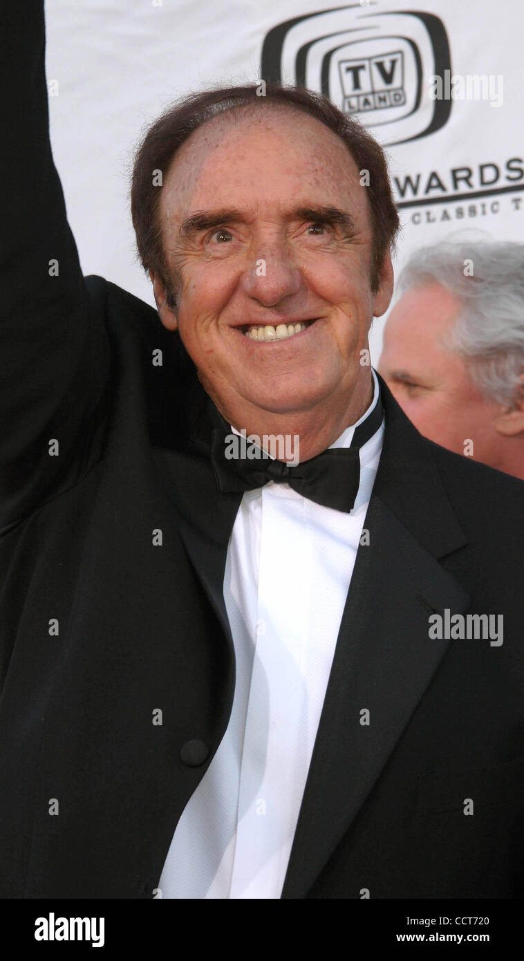 Mar. 7, 2004 - Hollywood, California, U.S. - K35926EG.TV LAND AWARDS: A ...