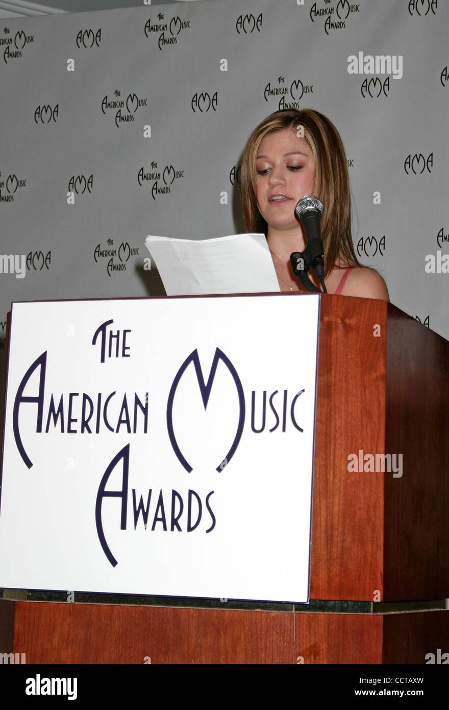 Sept. 14, 2004 - Hollywood, California, U.S. - K38984EG.32ND ANNUAL ...