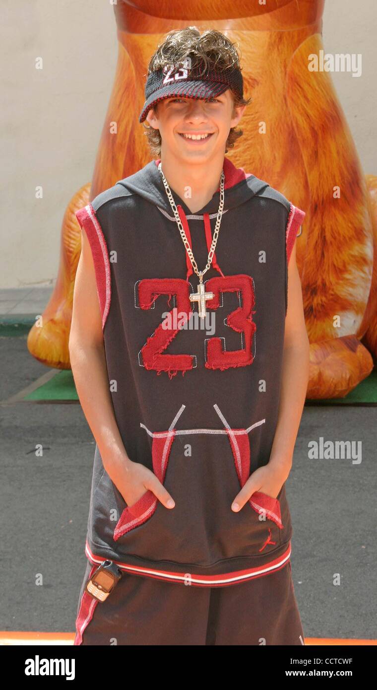June 6, 2004 - Hollywood, California, U.S. - K37607EG.GARFIELD THE ...