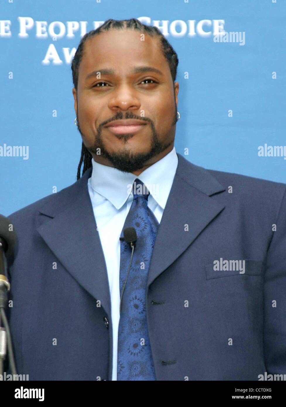 Oct. 23, 2004 - Hollywood, California, U.S. - K39969EG.PEOPLE'S CHOICE ...