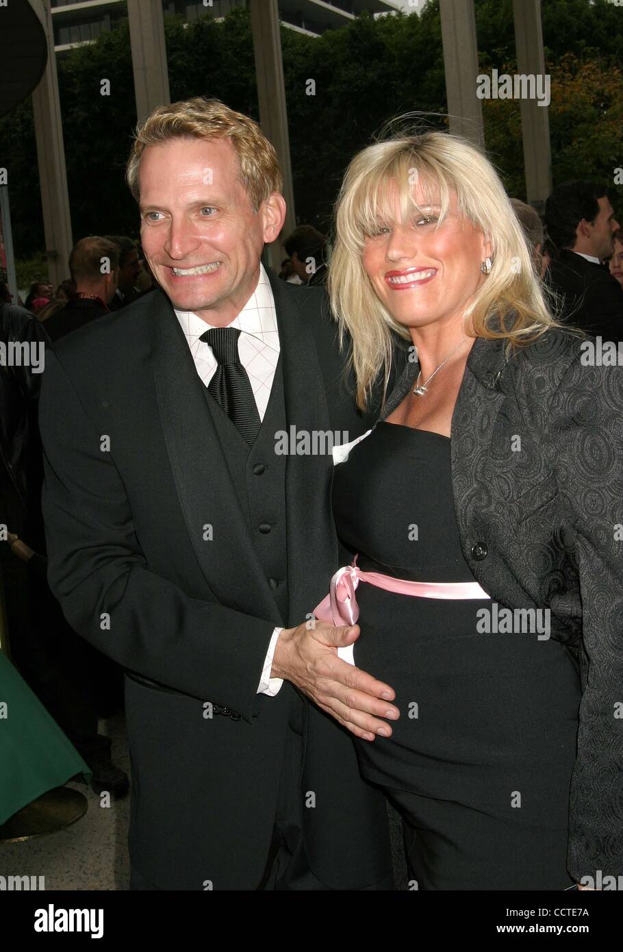 Jan. 17, 2004 - Hollywood, California, U.S. - K34879EG.OPENING NIGHT OF ...