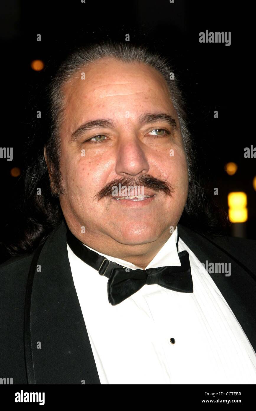 Feb. 7, 2004 - Hollywood, California, U.S. - K34998EG.56TH ANNUAL ...