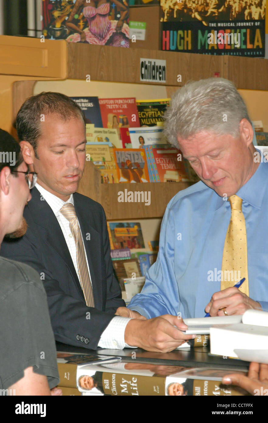 June 26, 2004 - Hollywood, California, U.S. - K37973EG.PRESIDENT BILL ...