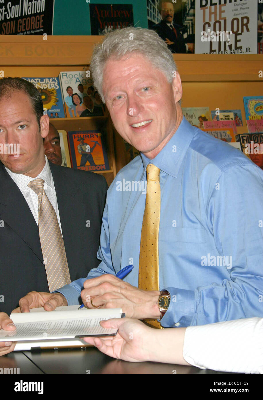 June 26, 2004 - Hollywood, California, U.S. - K37973EG.PRESIDENT BILL ...