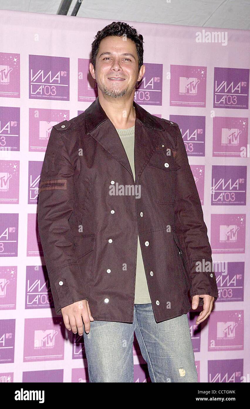 Alejandro sanz 2003 hi-res stock photography and images - Alamy