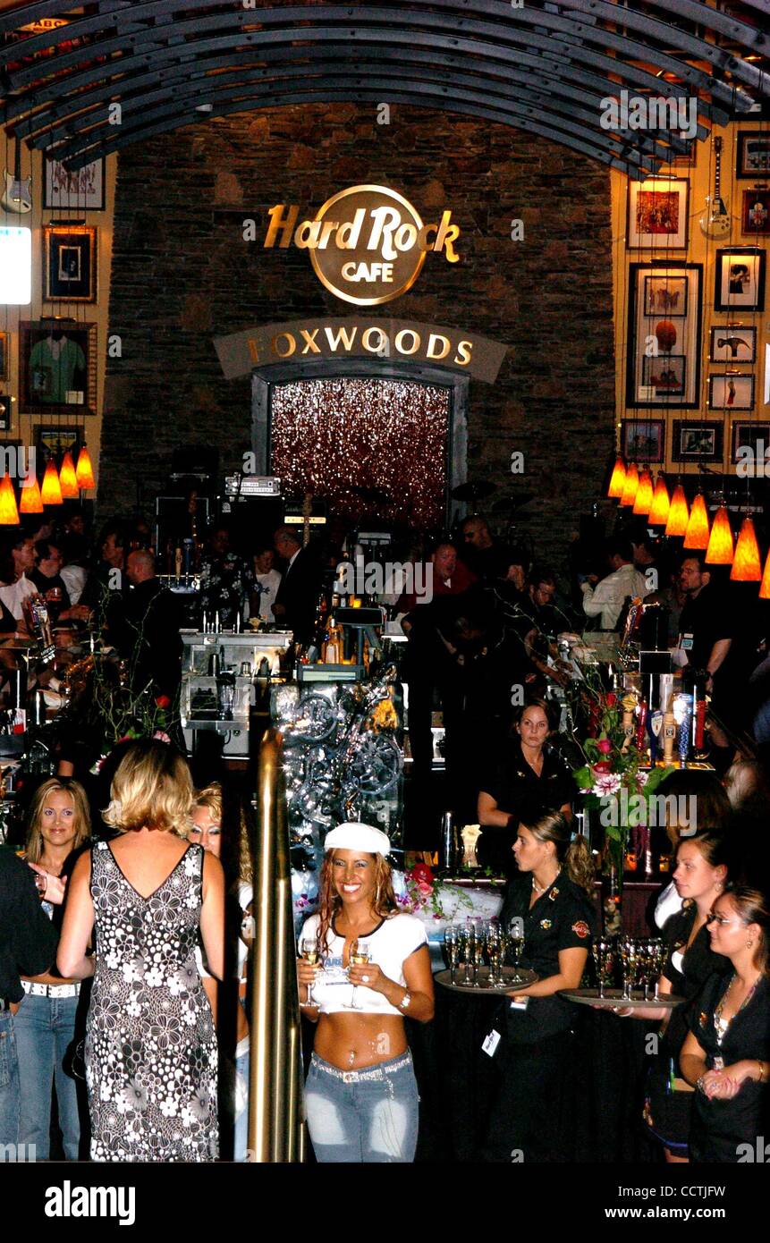 Aug. 19, 2004 - New York, New York, U.S. - K38859JKRON.FOXWOODS RESORT ...
