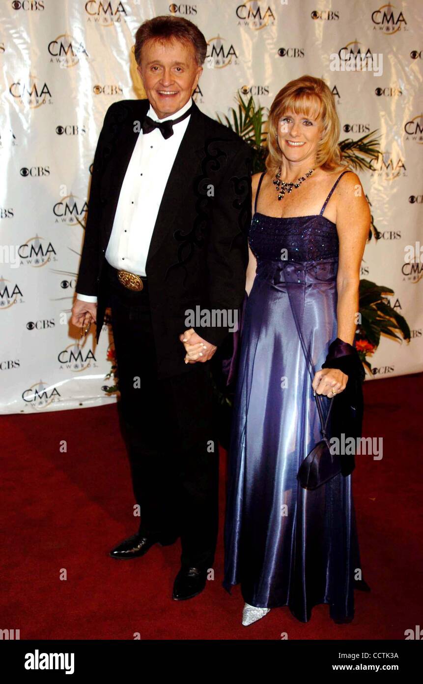 Cma Awards 2004 High Resolution Stock Photography and Images - Alamy