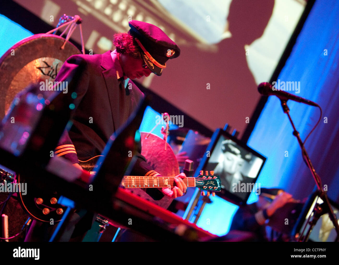 Maynard james keenan puscifer hi-res stock photography and images - Alamy