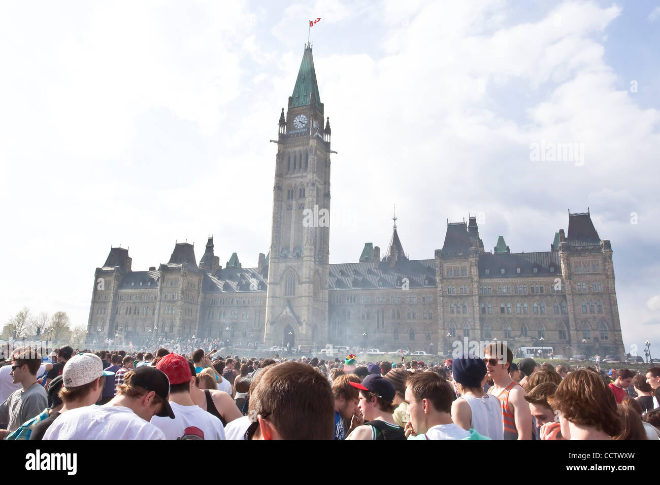 20 April 2010: A huge cloud of cannabis smoke hung over the crowd ...