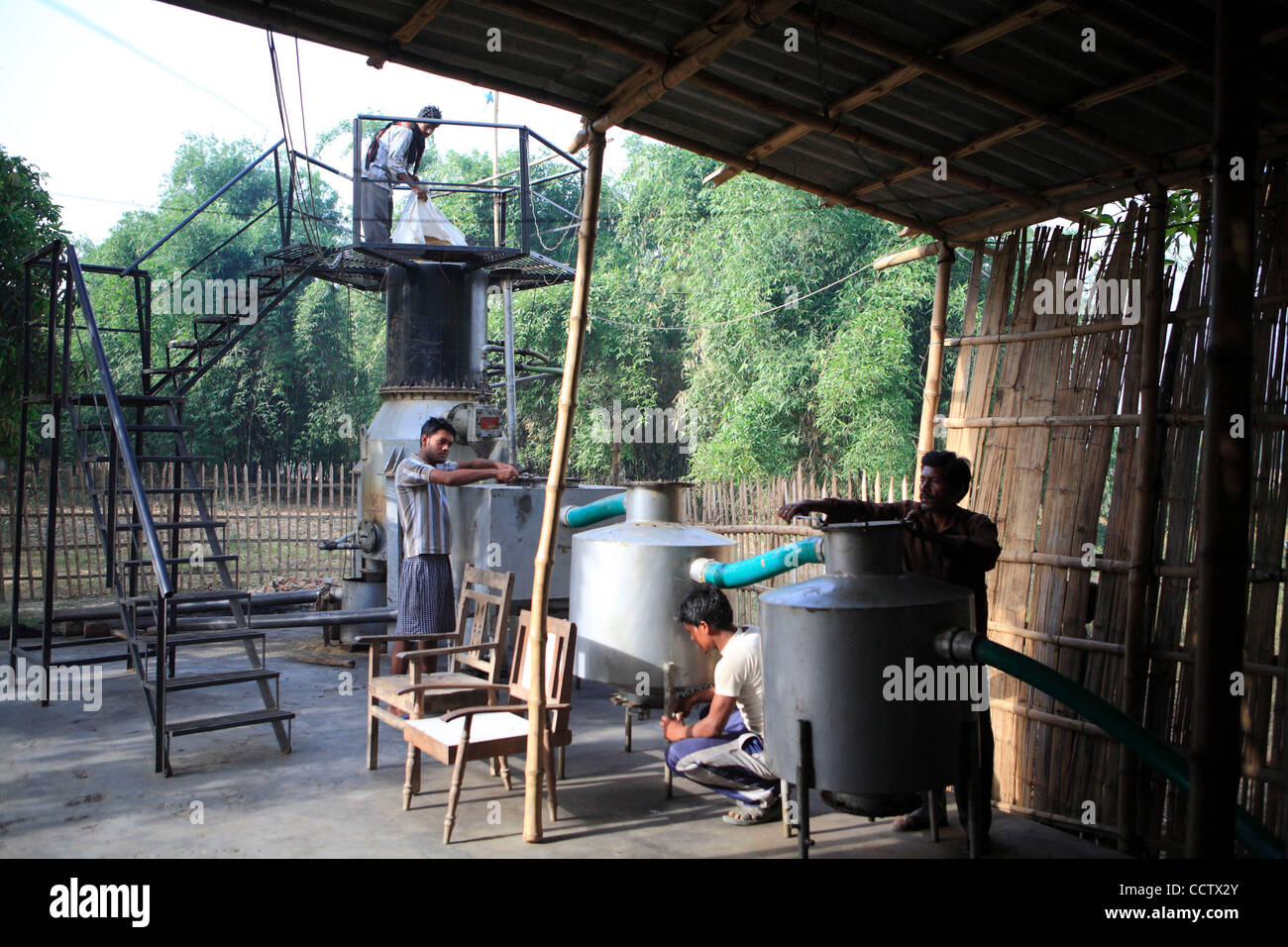 Husk power systems hi-res stock photography and images - Alamy