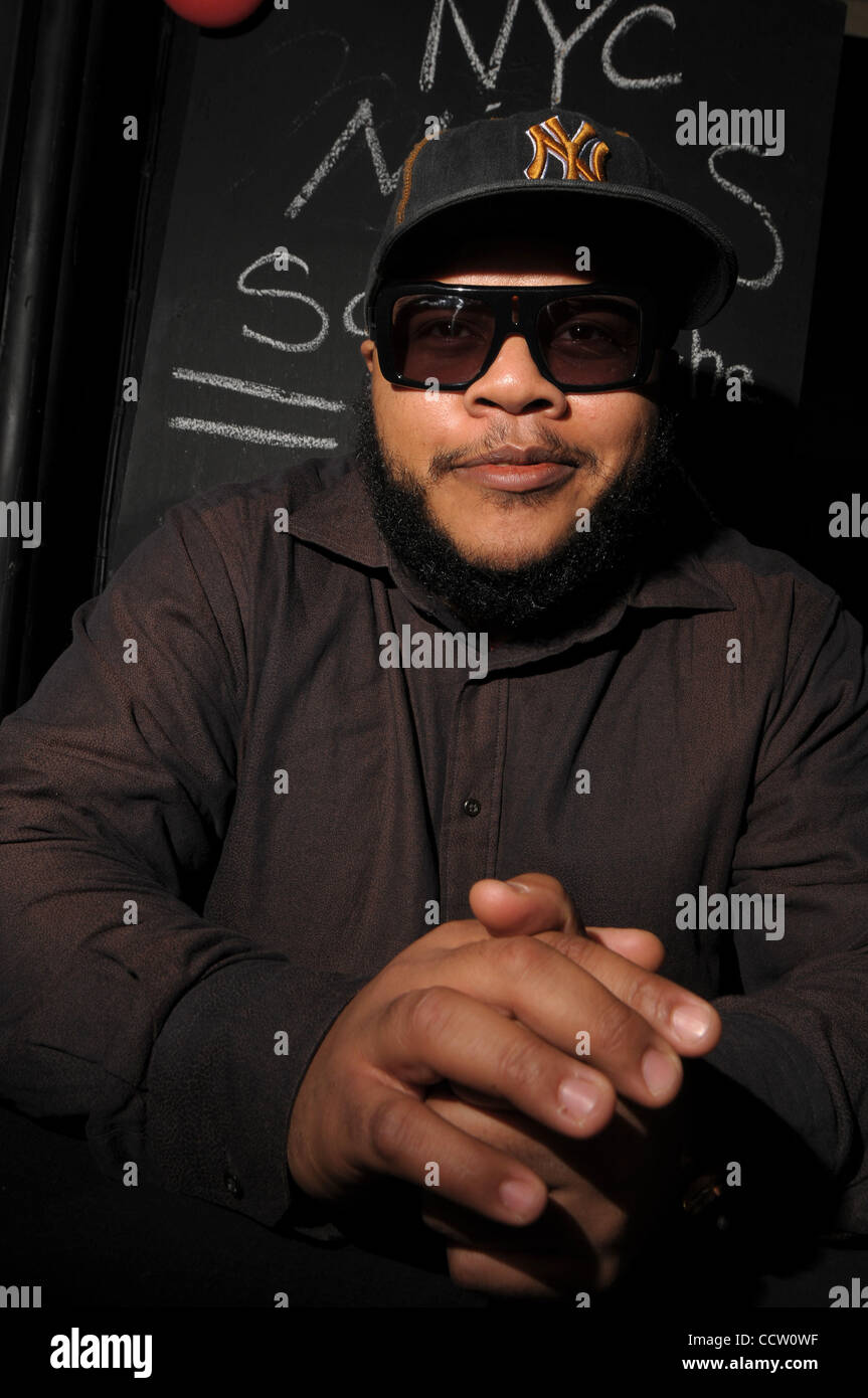 Anthony Mills, painter and half of the rapp duo The Super Viral ...