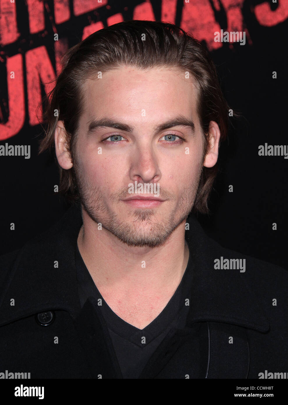 Mar 11, 2010 - Hollywood, California, USA - Actor KEVIN ZEGERS arriving ...