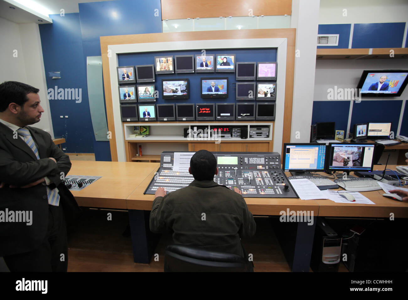 Mar 18, 2010 - Gaza City, Gaza Strip - Al-Aqsa Television employees ...