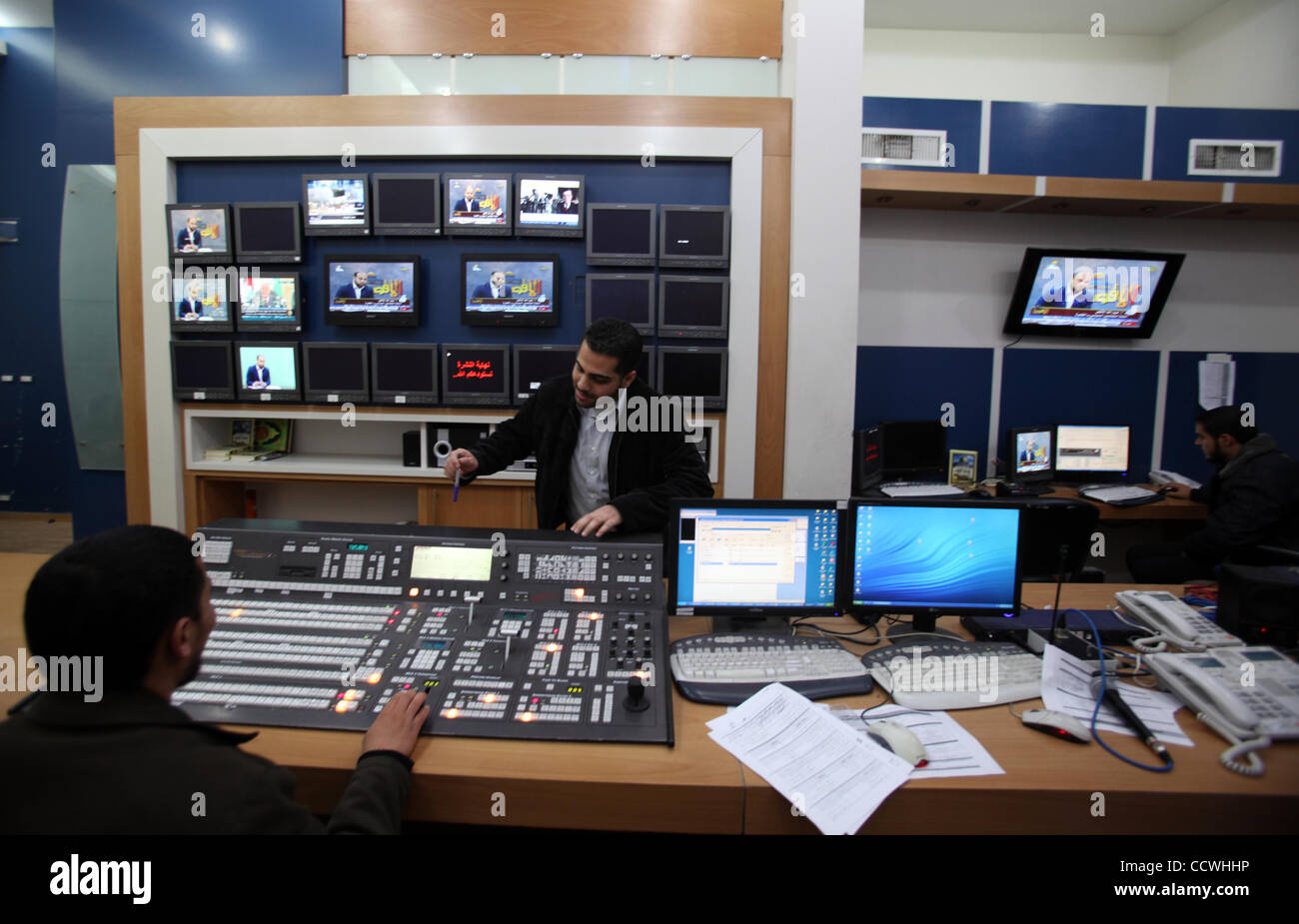 Mar 18, 2010 - Gaza City, Gaza Strip - Al-Aqsa Television employees ...