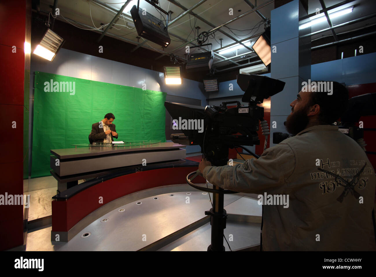 Mar 18, 2010 - Gaza City, Gaza Strip - Al-Aqsa Television employees ...