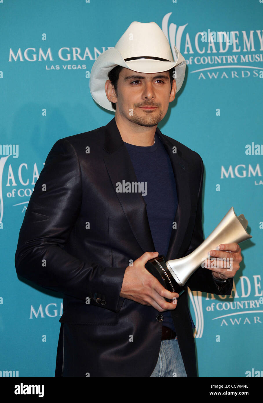 Apr 18, 2010 - Las Vegas, Nevada, USA - Singer BRAD PAISLEY arriving to ...