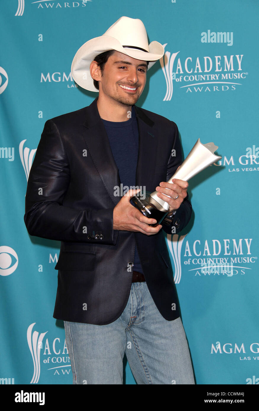Apr 18, 2010 - Las Vegas, Nevada, USA - Singer BRAD PAISLEY arriving to ...